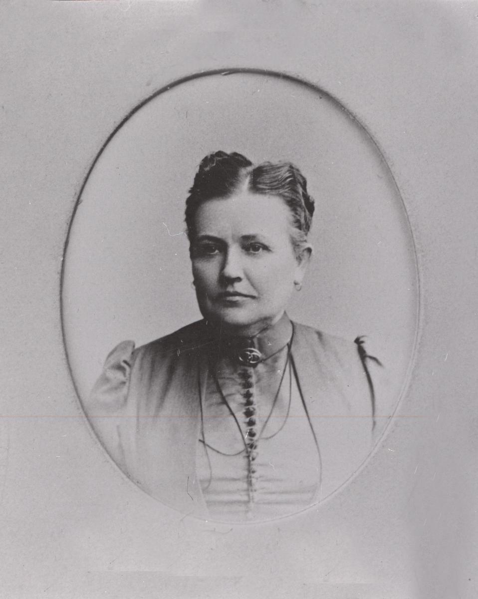 Sinnikkäät naiset postin palveluksessa - Postimuseo